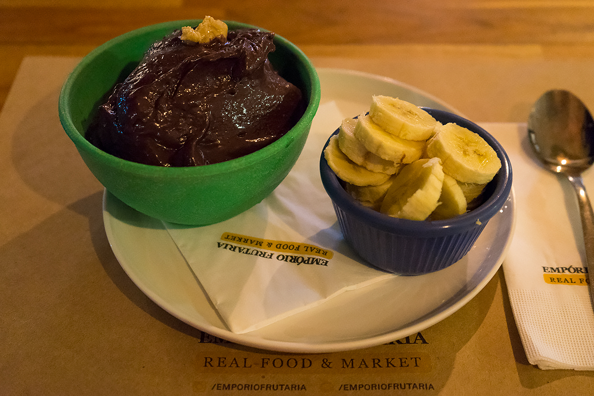 Açaí: O superalimento que só é saudável de verdade se comido em casa ...